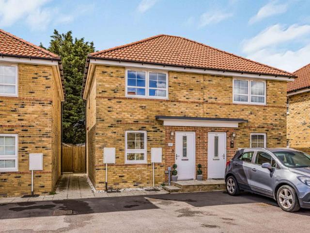 2 bedroom semi detached house for sale