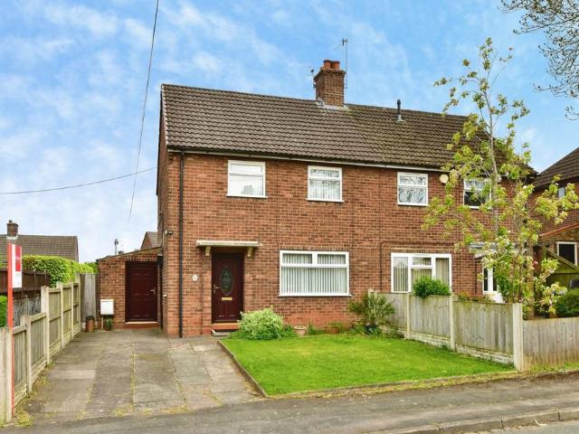 2 bedroom semi detached house for sale