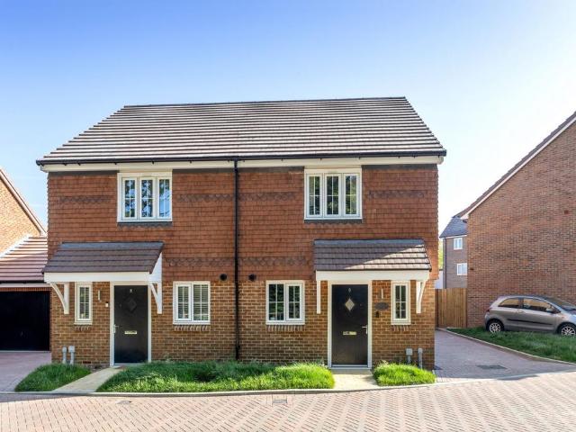 2 bedroom semi detached house for sale