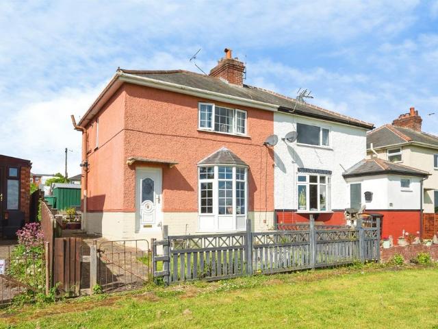 2 bedroom semi detached house for sale