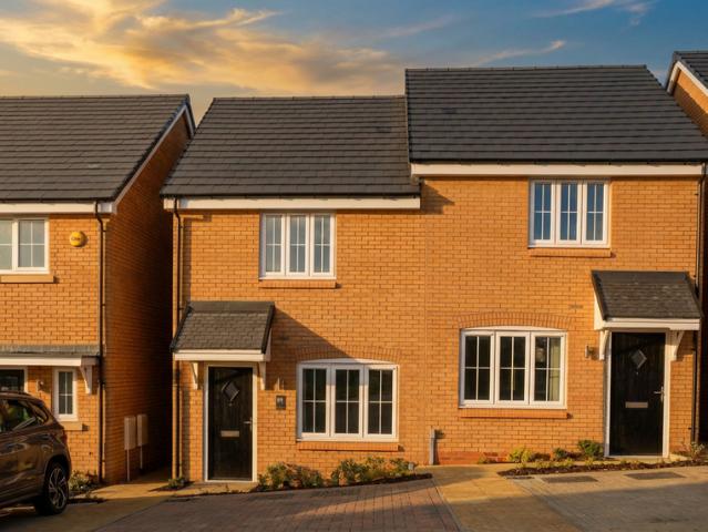 2 bedroom semi detached house for sale