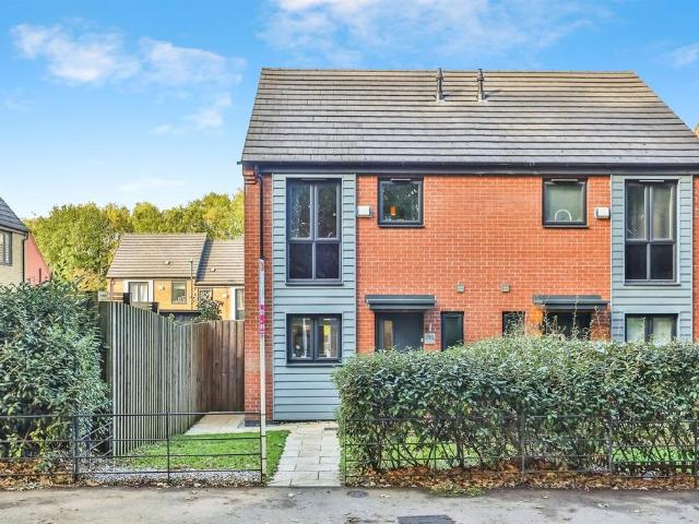 2 bedroom semi detached house for sale