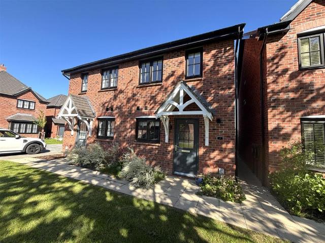2 bedroom semi detached house for sale