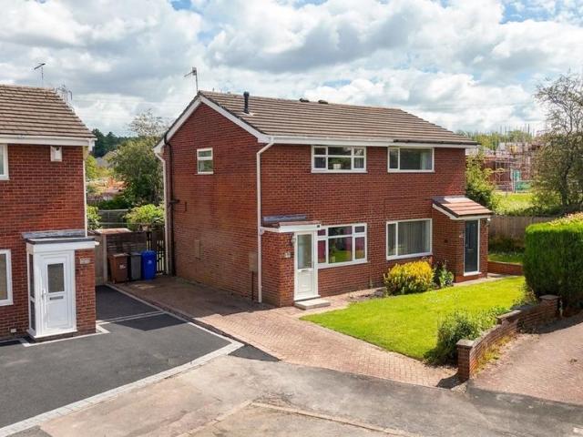 2 bedroom semi detached house for sale