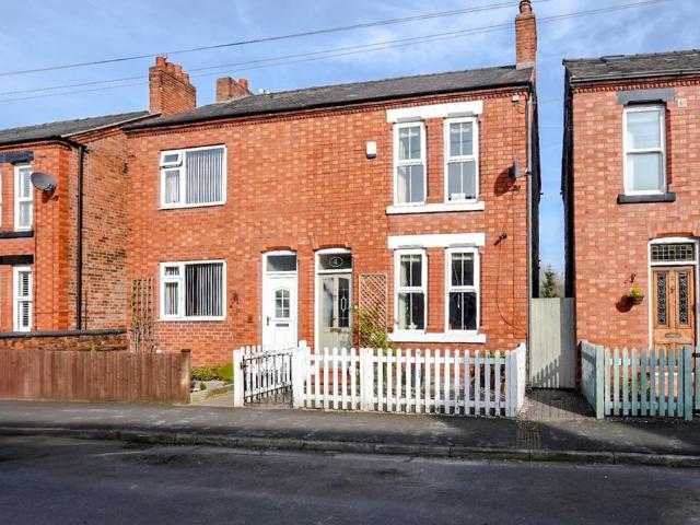 2 bedroom semi detached house for sale