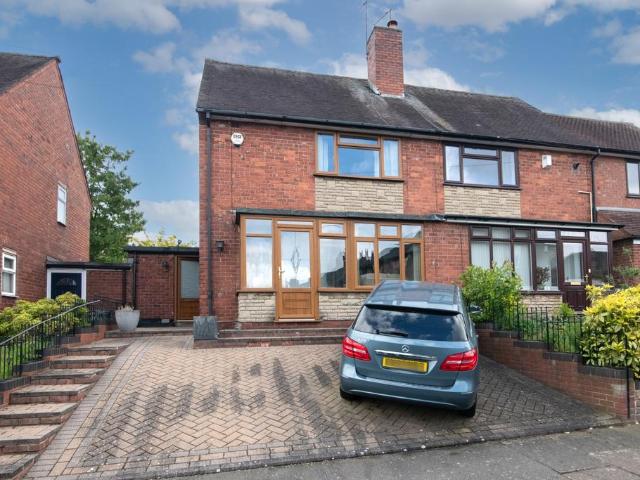 2 bedroom semi detached house for sale