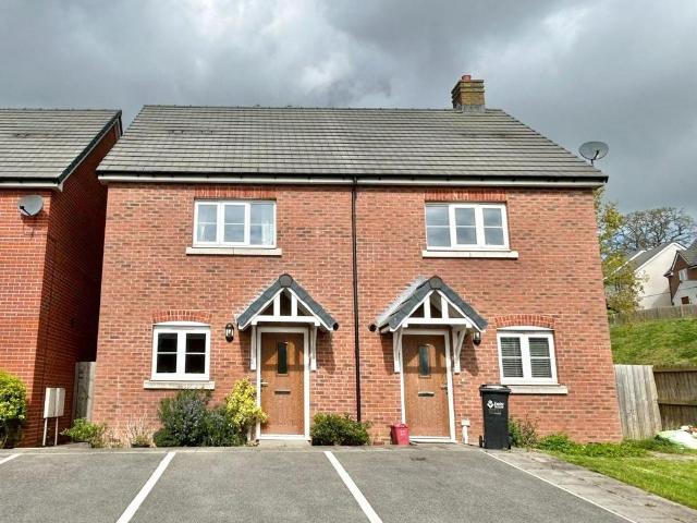 2 bedroom semi detached house for sale