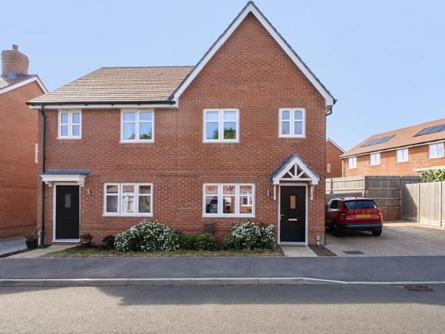 2 bedroom semi detached house for sale