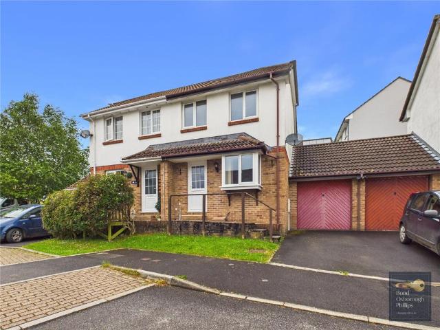 2 bedroom semi detached house for sale