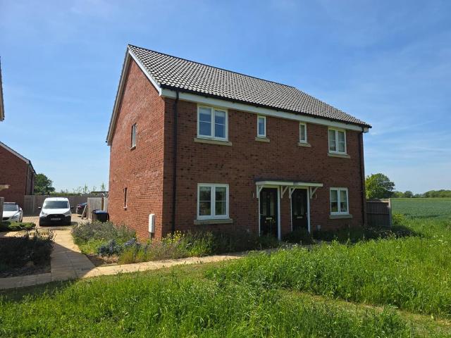 2 bedroom semi detached house for sale