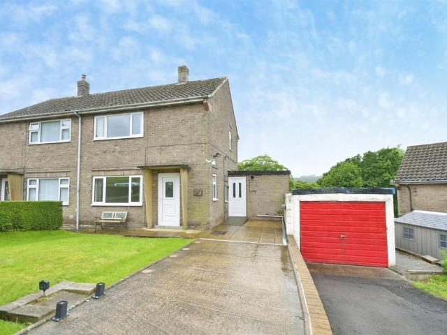 2 bedroom semi detached house for sale