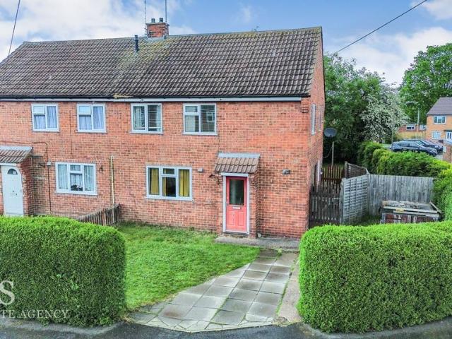 2 bedroom semi detached house for sale