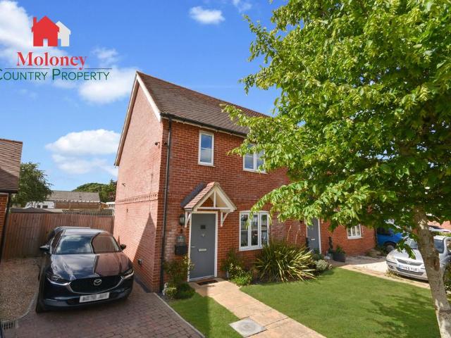 2 bedroom semi detached house for sale