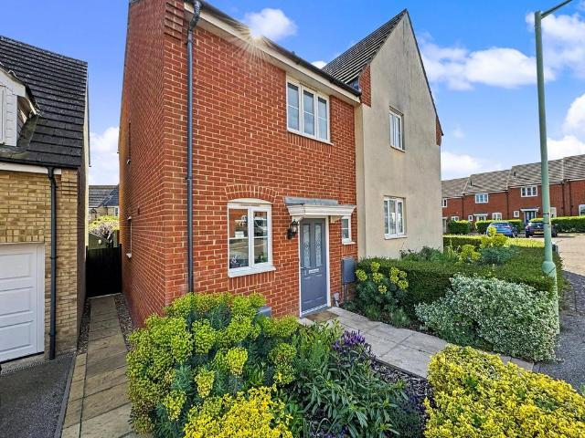 2 bedroom semi detached house for sale