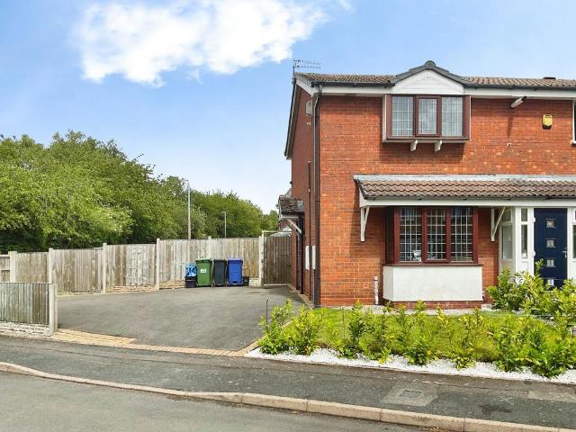 2 bedroom semi detached house for sale