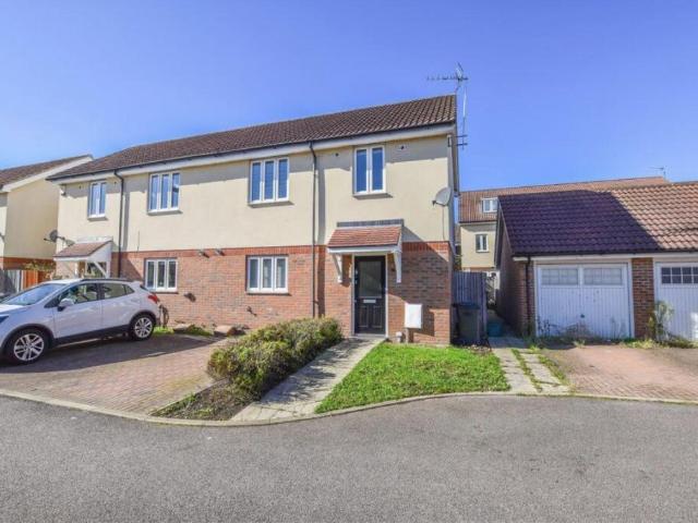 2 bedroom semi detached house for sale
