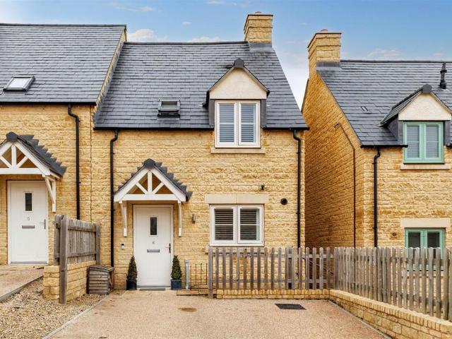 2 bedroom semi detached house for sale