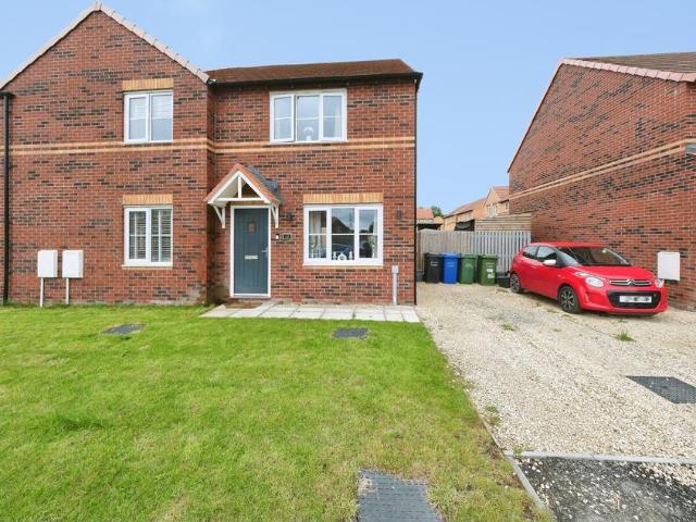 2 bedroom semi detached house for sale