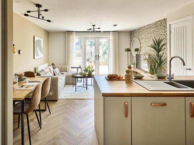 2 bedroom semi detached house for sale