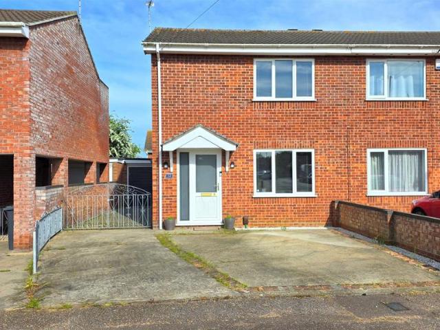 2 bedroom semi detached house for sale