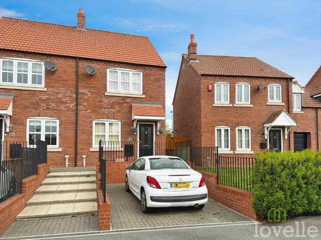 2 bedroom semi detached house for sale
