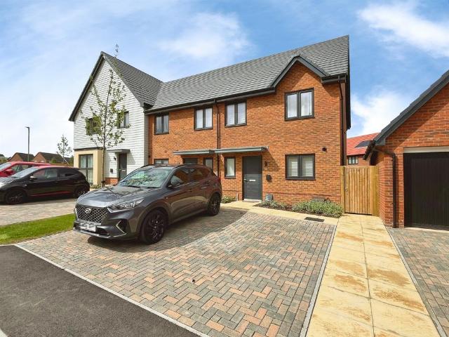 2 bedroom semi detached house for sale