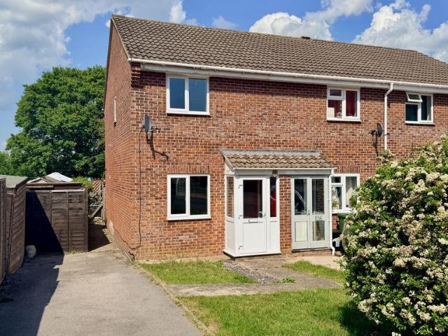 2 bedroom semi detached house for sale