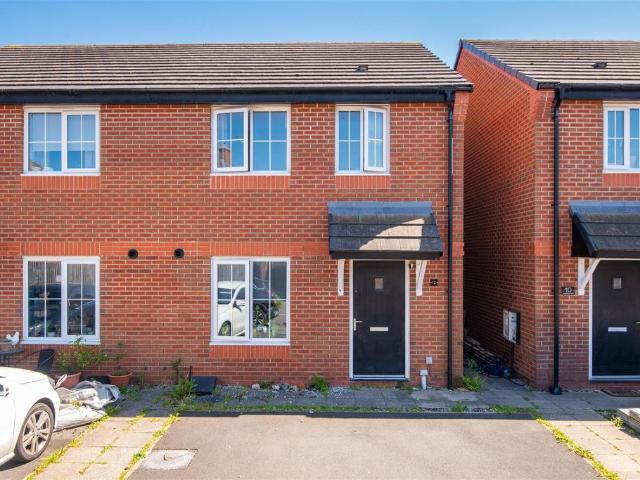 2 bedroom semi detached house for sale