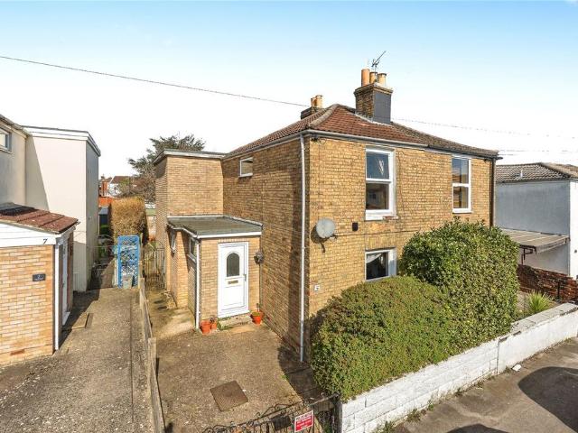 2 bedroom semi detached house for sale