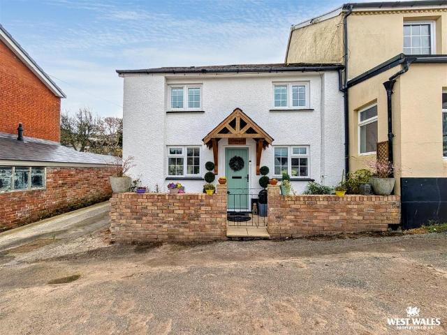 2 bedroom semi detached house for sale