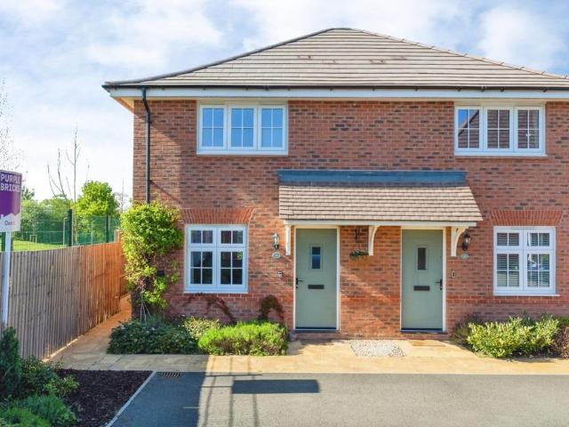 2 bedroom semi detached house for sale