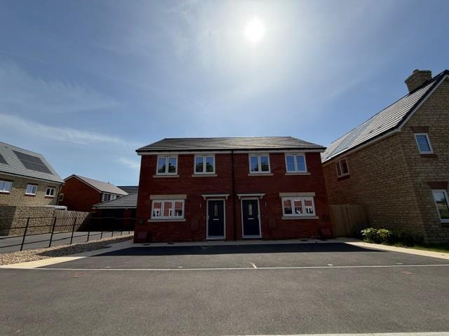 2 bedroom semi detached house for sale