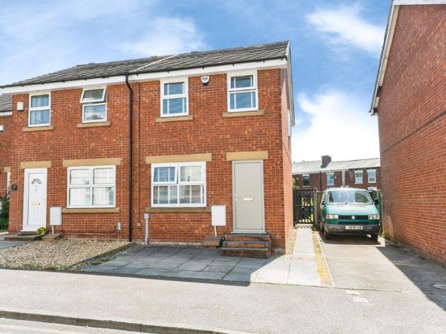 2 bedroom semi detached house for sale
