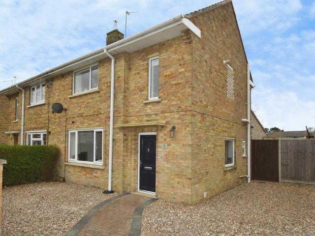 2 bedroom semi detached house for sale