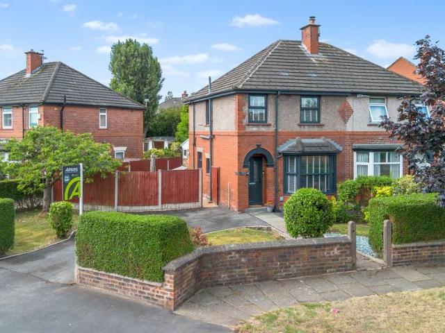 2 bedroom semi detached house for sale