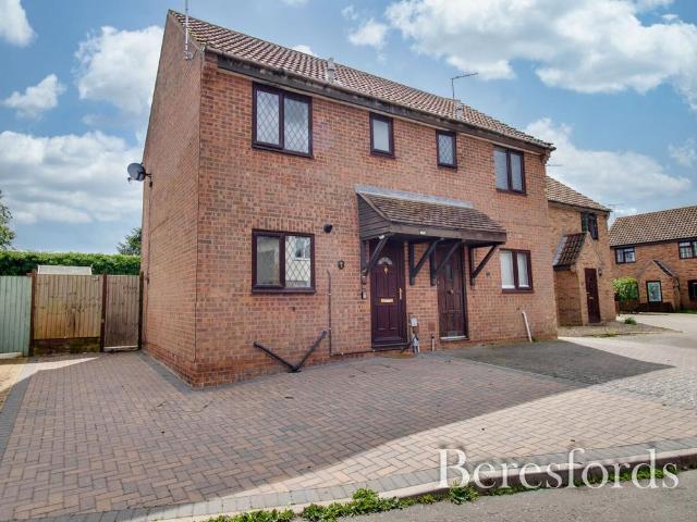 2 bedroom semi detached house for sale