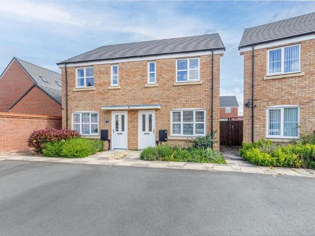 2 bedroom semi detached house for sale