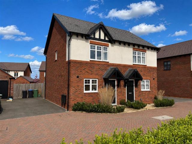 2 bedroom semi detached house for sale
