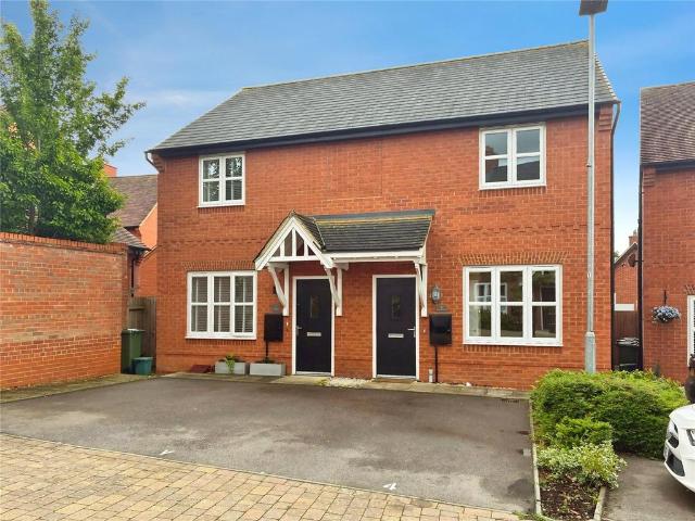 2 bedroom semi detached house for sale