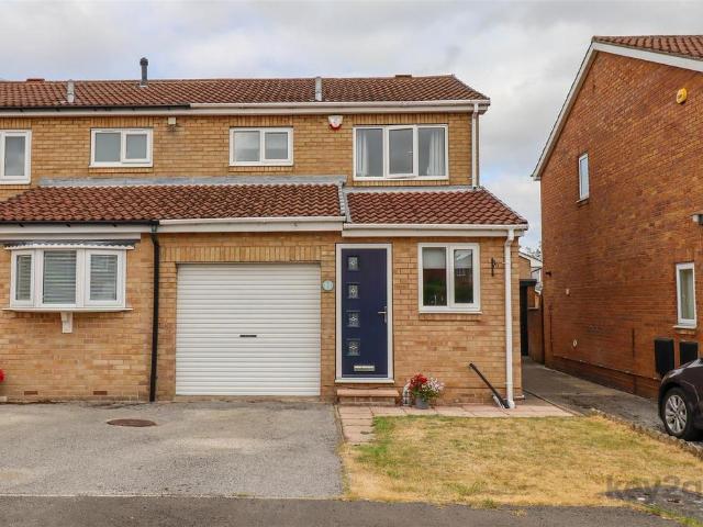2 bedroom semi detached house for sale