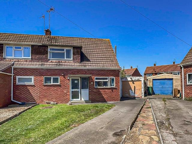 2 bedroom semi detached house for sale