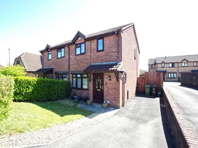 2 bedroom semi detached house for sale