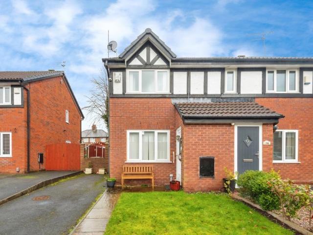 2 bedroom semi detached house for sale