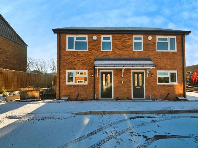 2 bedroom semi detached house for sale