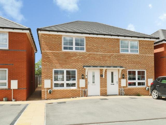 2 bedroom semi detached house for sale