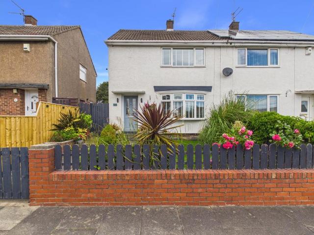 2 bedroom semi detached house for sale