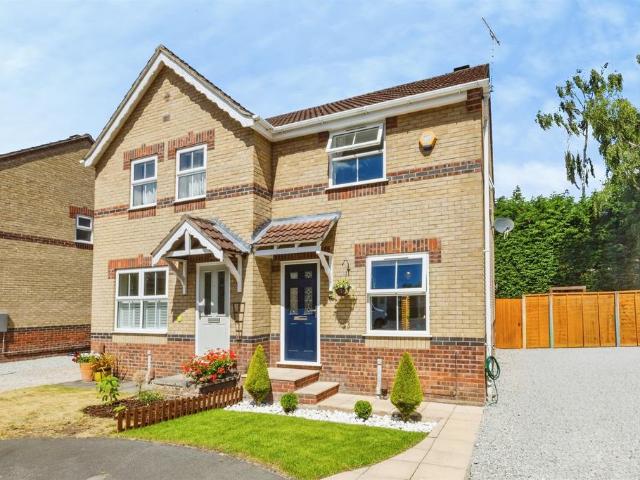 2 bedroom semi detached house for sale