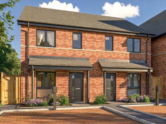2 bedroom semi detached house for sale