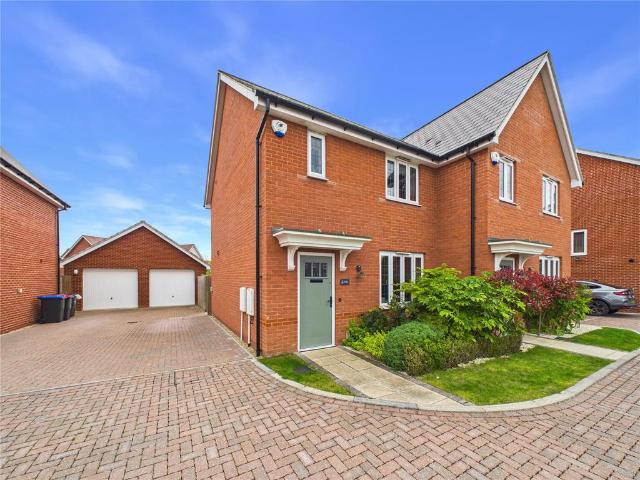 2 bedroom semi detached house for sale
