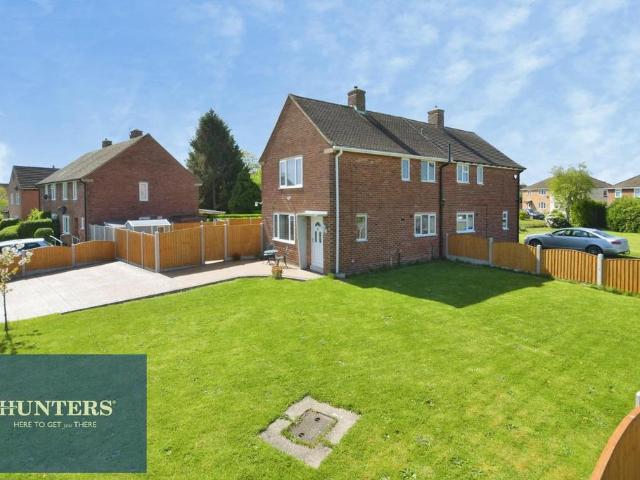 2 bedroom semi detached house for sale